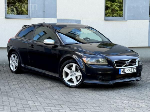 Melns Volvo C30 2008 Jelgava, ar dzinēja tilpumu 2.40 L un nobraukumu 373 tūkst. km par 3250 €, foto 6 vietnē AUTOMOTO.COM.LV