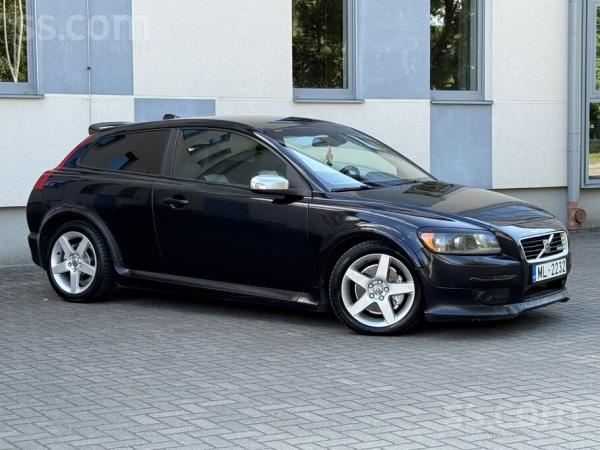 Melns Volvo C30 2008 Jelgava, ar dzinēja tilpumu 2.40 L un nobraukumu 373 tūkst. km par 3250 €, foto 10 vietnē AUTOMOTO.COM.LV