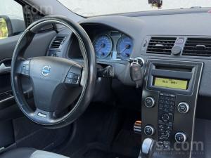 Black Volvo C30 2008 in Jelgava, with an engine capacity of 2.40 L and mileage of 373 thousand km for 3250 €, photo 18 on AUTOMOTO.COM.LV
