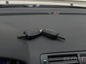 Black Volvo C30 2008 in Jelgava, with an engine capacity of 2.40 L and mileage of 373 thousand km for 3250 €, photo 25 on AUTOMOTO.COM.LV