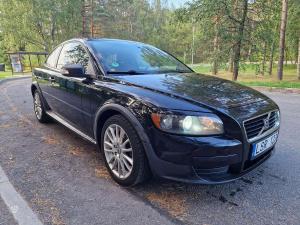 Черный Вольво Ц30 2008 в Висагинас, объемом двигателя 1.60 л и пробегом 382 тыс. км за 1300 €, фото  на AUTOMOTO.COM.LV