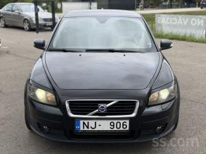 Черный Вольво Ц30 2008 в Огре, объемом двигателя 2.40 л и пробегом 208 тыс. км за 3850 €, фото 3 на AUTOMOTO.COM.LV