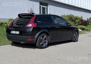 Melns Volvo C30 2009 Rīga, ar dzinēja tilpumu 2.40 L un nobraukumu 259 tūkst. km par 3695 €, foto 6 vietnē AUTOMOTO.COM.LV