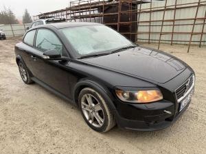 Melns Volvo C30 2009 Šauļi, ar dzinēja tilpumu 1.60 L un nobraukumu 301 tūkst. km par 750 €, foto 7 vietnē AUTOMOTO.COM.LV