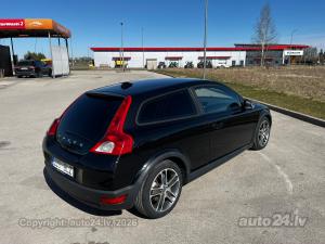 Black Volvo C30 2009 in Tartu, with an engine capacity of 2.00 L and mileage of 330 thousand km for 1499 €, photo 3 on AUTOMOTO.COM.LV