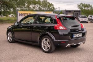 Melns Volvo C30 2009 Rīga, ar dzinēja tilpumu 1.60 L un nobraukumu 263 tūkst. km par 3200 €, foto 3 vietnē AUTOMOTO.COM.LV