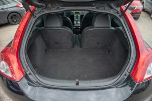 Melns Volvo C30 2009 Rīga, ar dzinēja tilpumu 1.60 L un nobraukumu 263 tūkst. km par 3200 €, foto 10 vietnē AUTOMOTO.COM.LV