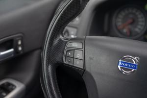 Melns Volvo C30 2009 Rīga, ar dzinēja tilpumu 1.60 L un nobraukumu 263 tūkst. km par 3200 €, foto 17 vietnē AUTOMOTO.COM.LV