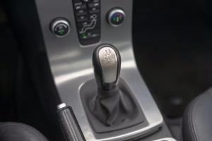 Melns Volvo C30 2009 Liepāja, ar dzinēja tilpumu 1.60 L un nobraukumu 263 tūkst. km par 2800 €, foto 16 vietnē AUTOMOTO.COM.LV