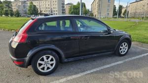 Черный Вольво Ц30 2009 в Даугавпилс, объемом двигателя 1.60 л и пробегом 223 тыс. км за 2600 €, фото 7 на AUTOMOTO.COM.LV