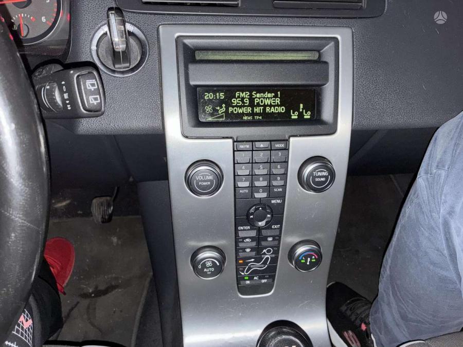 Черный Вольво Ц30 2009 в Вильнюс, объемом двигателя 1.60 л и пробегом 165 тыс. км за 699 €, фото 12 на AUTOMOTO.COM.LV