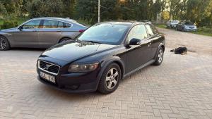 Черный Вольво Ц30 2009 в Вильнюс, объемом двигателя 1.60 л и пробегом 165 тыс. км за 699 €, фото 14 на AUTOMOTO.COM.LV