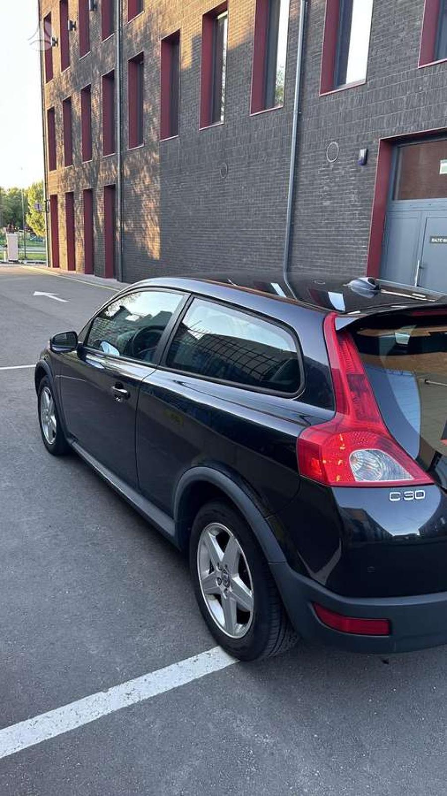 Melns Volvo C30 2009 Klaipėda, ar dzinēja tilpumu 1.56 L un nobraukumu 225 tūkst. km par 2399 €, foto 6 vietnē AUTOMOTO.COM.LV