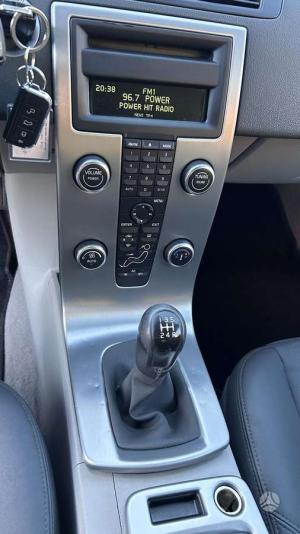 Melns Volvo C30 2009 Klaipėda, ar dzinēja tilpumu 1.56 L un nobraukumu 225 tūkst. km par 2399 €, foto 8 vietnē AUTOMOTO.COM.LV