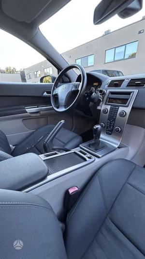 Melns Volvo C30 2009 Klaipėda, ar dzinēja tilpumu 1.56 L un nobraukumu 225 tūkst. km par 2399 €, foto 11 vietnē AUTOMOTO.COM.LV