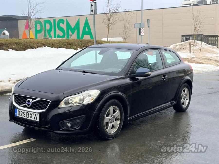 Black Volvo C30 2010 in Tallinn, with an engine capacity of 1.60 L and mileage of 204 thousand km for 3999 €, photo 2 on AUTOMOTO.COM.LV