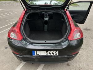 Melns Volvo C30 2010 Rīga, ar dzinēja tilpumu 2.00 L un nobraukumu 245 tūkst. km par 3500 €, foto 8 vietnē AUTOMOTO.COM.LV
