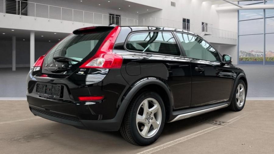 Melns Volvo C30 2010 Rīga, ar dzinēja tilpumu 1.60 L un nobraukumu 194 tūkst. km par 4290 €, foto 28 vietnē AUTOMOTO.COM.LV