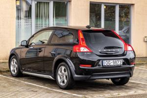 Melns Volvo C30 2010 Rīga, ar dzinēja tilpumu 1.60 L un nobraukumu 194 tūkst. km par 4290 €, foto 34 vietnē AUTOMOTO.COM.LV