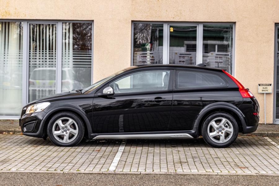 Melns Volvo C30 2010 Rīga, ar dzinēja tilpumu 1.60 L un nobraukumu 194 tūkst. km par 4290 €, foto 40 vietnē AUTOMOTO.COM.LV