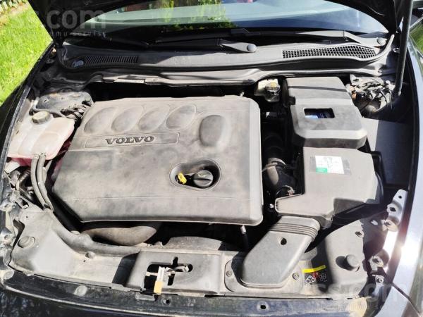 Melns Volvo C30 2010 Rīga, ar dzinēja tilpumu 2.00 L un nobraukumu 243 tūkst. km par 3650 €, foto 10 vietnē AUTOMOTO.COM.LV