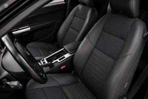 Black Volvo C30 2010 in Vilnius, with an engine capacity of 2.00 L and mileage of 250 thousand km for 3390 €, photo 7 on AUTOMOTO.COM.LV