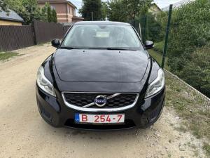 Melns Volvo C30 2010 Rēzekne, ar dzinēja tilpumu 1.60 L un nobraukumu 288 tūkst. km par 4200 €, foto 3 vietnē AUTOMOTO.COM.LV