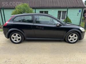 Melns Volvo C30 2010 Rēzekne, ar dzinēja tilpumu 1.60 L un nobraukumu 288 tūkst. km par 4200 €, foto 8 vietnē AUTOMOTO.COM.LV