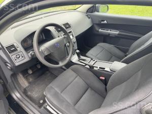Melns Volvo C30 2010 Rēzekne, ar dzinēja tilpumu 1.60 L un nobraukumu 288 tūkst. km par 4200 €, foto 9 vietnē AUTOMOTO.COM.LV