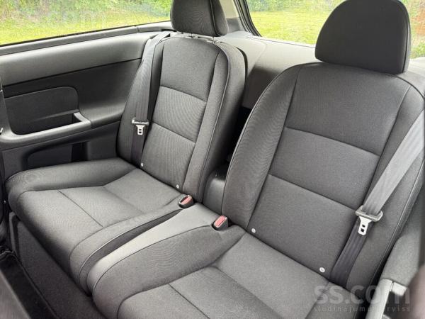 Black Volvo C30 2010 in Rezekne, with an engine capacity of 1.60 L and mileage of 288 thousand km for 4200 €, photo 10 on AUTOMOTO.COM.LV