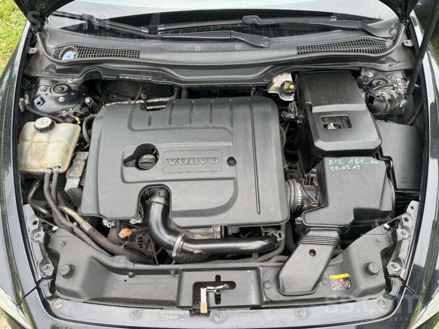 Melns Volvo C30 2010 Rēzekne, ar dzinēja tilpumu 1.60 L un nobraukumu 288 tūkst. km par 4200 €, foto 19 vietnē AUTOMOTO.COM.LV