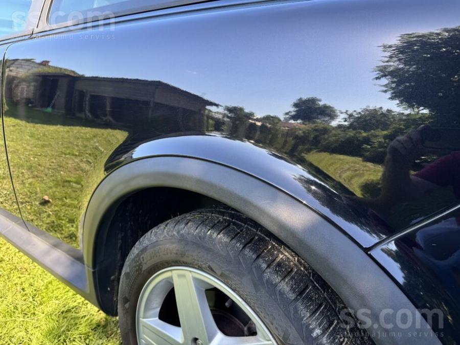 Melns Volvo C30 2010 Rēzekne, ar dzinēja tilpumu 1.60 L un nobraukumu 288 tūkst. km par 4200 €, foto 23 vietnē AUTOMOTO.COM.LV