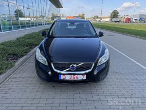 Melns Volvo C30 2010 Rēzekne, ar dzinēja tilpumu 1.60 L un nobraukumu 289 tūkst. km par 3950 €, foto 3 vietnē AUTOMOTO.COM.LV