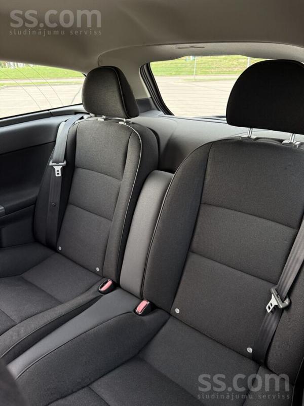 Black Volvo C30 2010 in Riga, with an engine capacity of 1.60 L and mileage of 270 thousand km for 3000 €, photo 6 on AUTOMOTO.COM.LV
