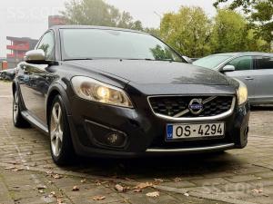 Черный Вольво Ц30 2010 в Рига, объемом двигателя 1.60 л и пробегом 0 тыс. км за 3200 €, фото  на AUTOMOTO.COM.LV