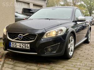 Черный Вольво Ц30 2010 в Рига, объемом двигателя 1.60 л и пробегом 0 тыс. км за 3200 €, фото 3 на AUTOMOTO.COM.LV