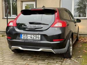 Черный Вольво Ц30 2010 в Рига, объемом двигателя 1.60 л и пробегом 0 тыс. км за 3200 €, фото 5 на AUTOMOTO.COM.LV