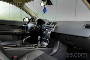 Black Volvo C30 2011 in Riga, with an engine capacity of 1.60 L and mileage of 259 thousand km for 2300 €, photo 14 on AUTOMOTO.COM.LV