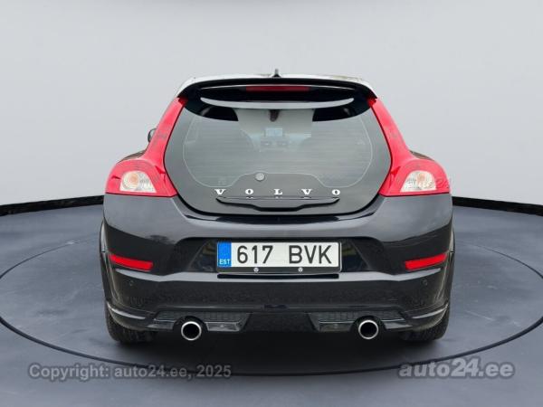 Melns Volvo C30 2011 Tallina, ar dzinēja tilpumu 2.00 L un nobraukumu 169 tūkst. km par 7490 €, foto 11 vietnē AUTOMOTO.COM.LV