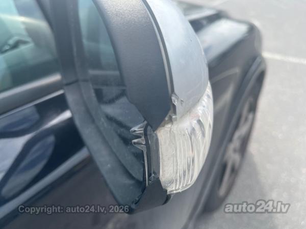 Melns Volvo C30 2011 Tartu, ar dzinēja tilpumu 1.60 L un nobraukumu 238 tūkst. km par 4300 €, foto 7 vietnē AUTOMOTO.COM.LV