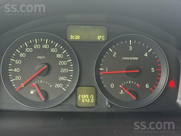 Черный Вольво Ц30 2011 в Рига, объемом двигателя 1.60 л и пробегом 0 тыс. км за 4300 €, фото 9 на AUTOMOTO.COM.LV