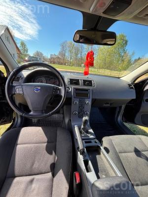 Melns Volvo C30 2011 Kuldīga, ar dzinēja tilpumu 2.00 L un nobraukumu 289 tūkst. km par 3850 €, foto 7 vietnē AUTOMOTO.COM.LV