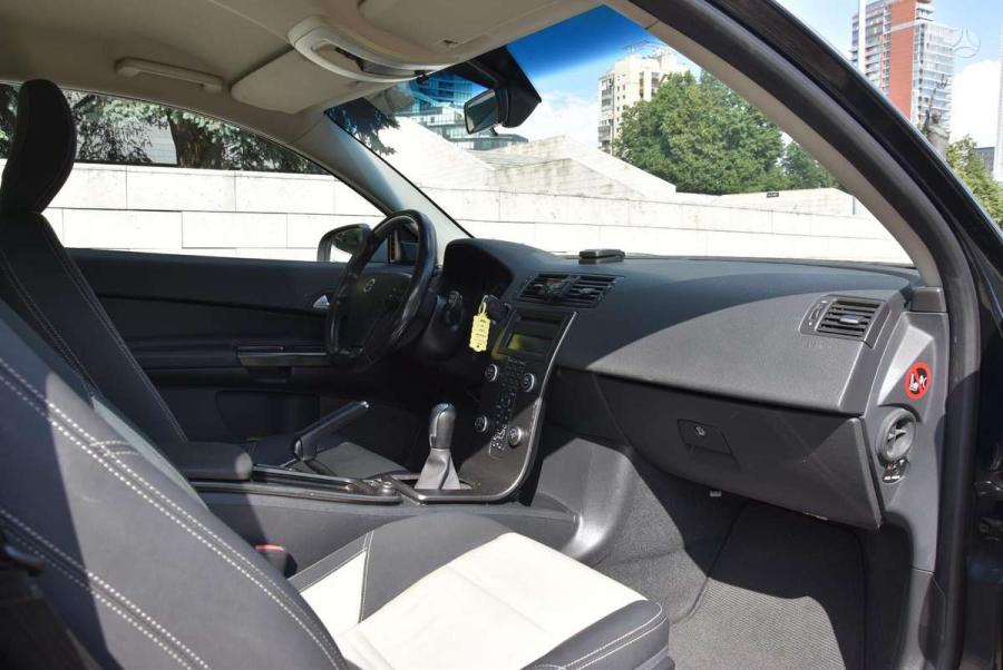Melns Volvo C30 2011 Viļņa, ar dzinēja tilpumu 1.60 L un nobraukumu 265 tūkst. km par 3600 €, foto 13 vietnē AUTOMOTO.COM.LV