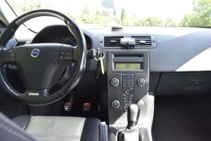 Melns Volvo C30 2011 Viļņa, ar dzinēja tilpumu 1.60 L un nobraukumu 265 tūkst. km par 3600 €, foto 14 vietnē AUTOMOTO.COM.LV
