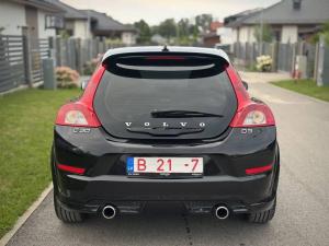 Melns Volvo C30 2011 Jelgava, ar dzinēja tilpumu 2.00 L un nobraukumu 206 tūkst. km par 7200 €, foto 9 vietnē AUTOMOTO.COM.LV