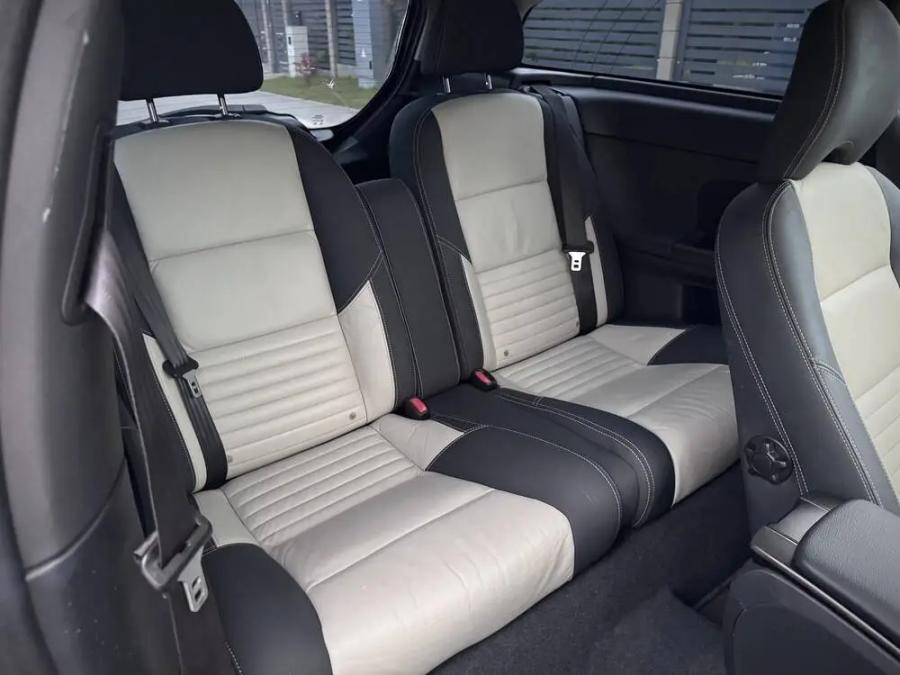Melns Volvo C30 2011 Jelgava, ar dzinēja tilpumu 2.00 L un nobraukumu 206 tūkst. km par 7200 €, foto 12 vietnē AUTOMOTO.COM.LV