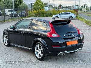 Melns Volvo C30 2011 Tartu, ar dzinēja tilpumu 1.60 L un nobraukumu 238 tūkst. km par 4290 €, foto 3 vietnē AUTOMOTO.COM.LV
