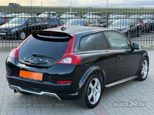 Melns Volvo C30 2011 Tartu, ar dzinēja tilpumu 1.60 L un nobraukumu 238 tūkst. km par 4290 €, foto 5 vietnē AUTOMOTO.COM.LV