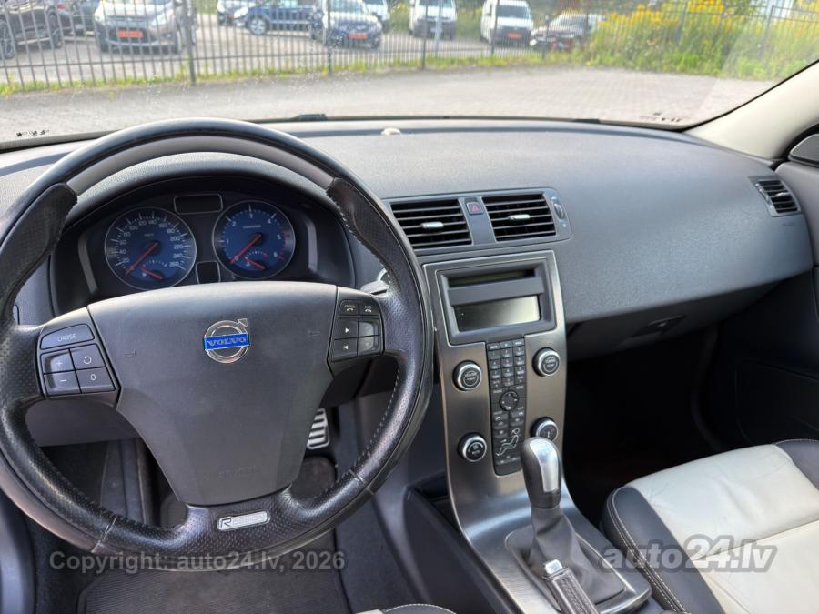 Melns Volvo C30 2011 Tartu, ar dzinēja tilpumu 1.60 L un nobraukumu 238 tūkst. km par 4290 €, foto 14 vietnē AUTOMOTO.COM.LV