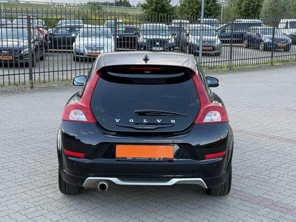 Melns Volvo C30 2011 Tartu, ar dzinēja tilpumu 1.60 L un nobraukumu 238 tūkst. km par 3990 €, foto 6 vietnē AUTOMOTO.COM.LV